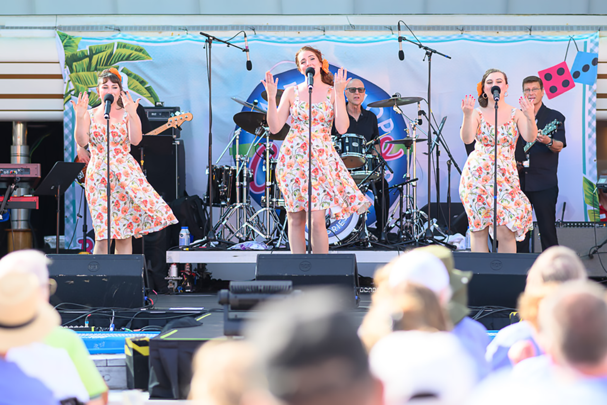 Events – The Chiclettes
